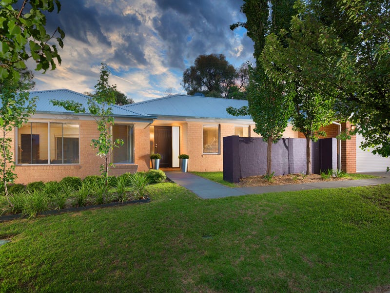 4 Pitcher Place, West Wodonga, VIC 3690 - realestate.com.au