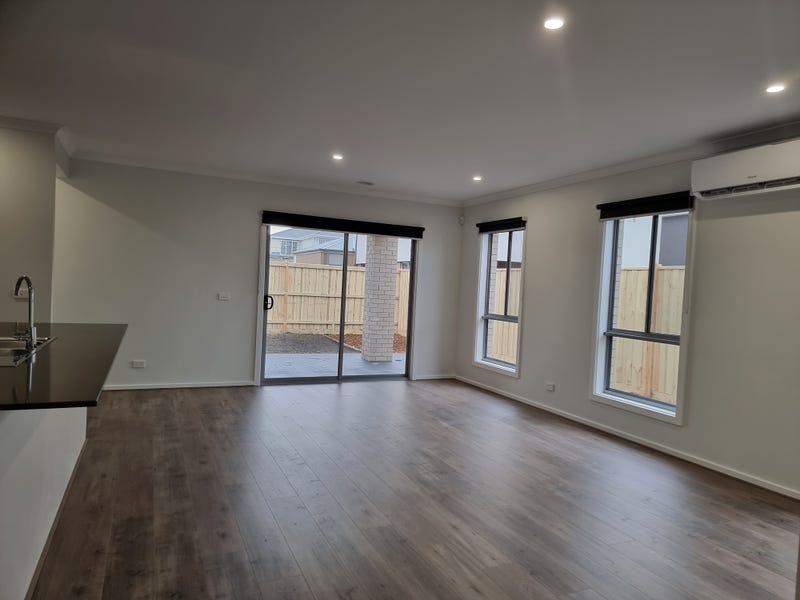 16 Fernside Drive, Diggers Rest, VIC 3427 - realestate.com.au