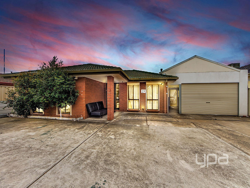29 Shakespeare Drive, Delahey, VIC 3037 - realestate.com.au
