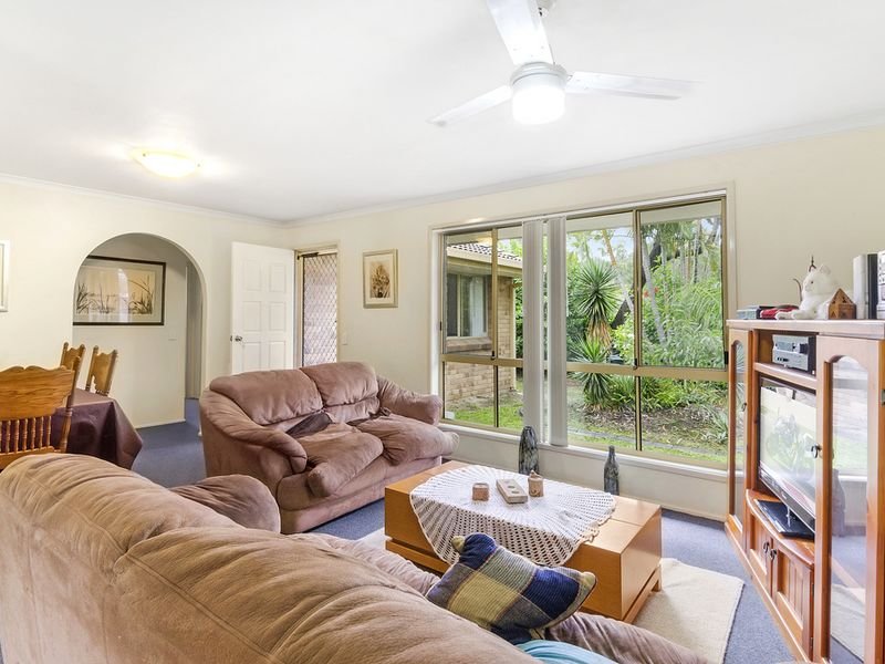 4 Mews Court, Oxenford, QLD 4210 - realestate.com.au