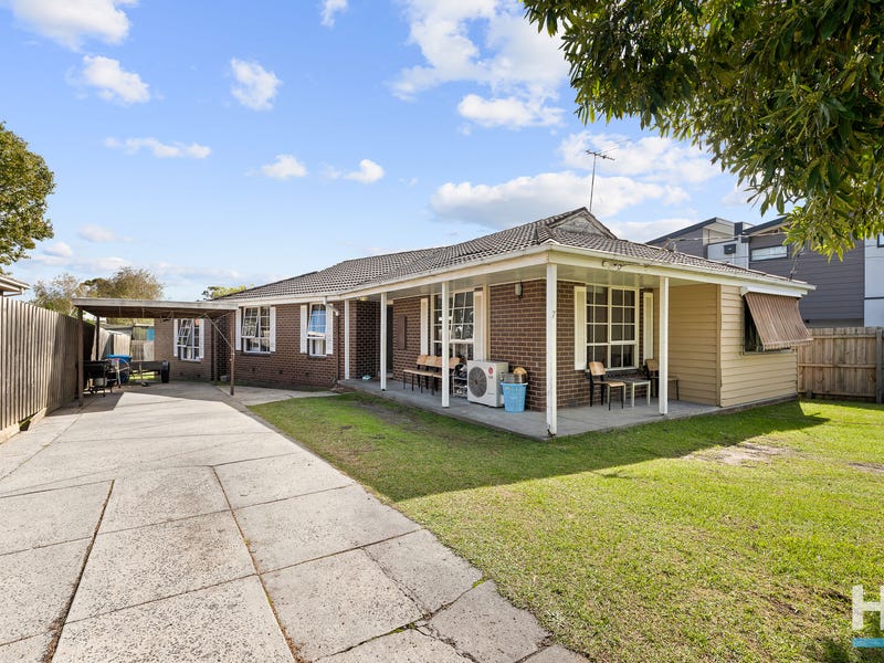 7 Lamb Street, Cranbourne, Vic 3977 - Property Details