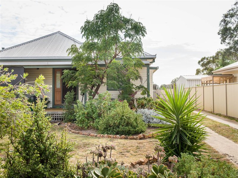 32 Branjee Road, Euroa, Vic 3666 - Property Details