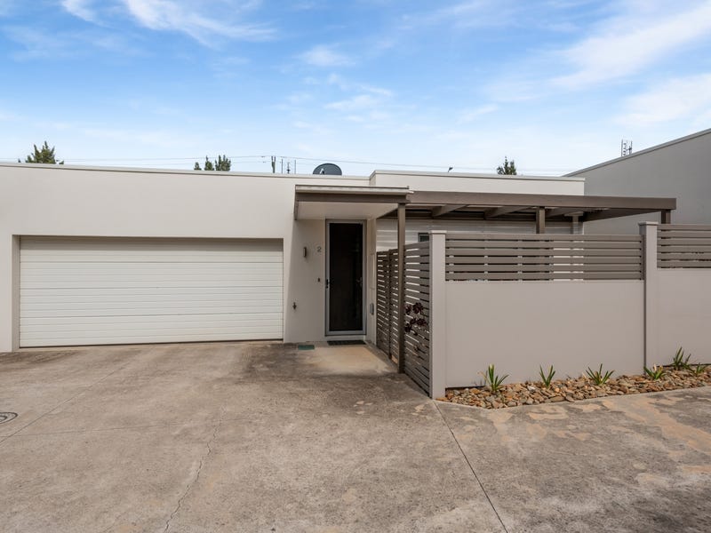 2/2 Pilcher Street, Strathdale, Vic 3550 - Property Details
