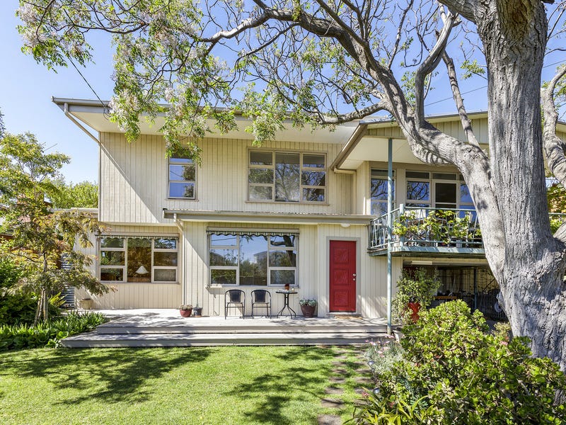 13 Queen Street, Queenscliff, Vic 3225 - Property Details