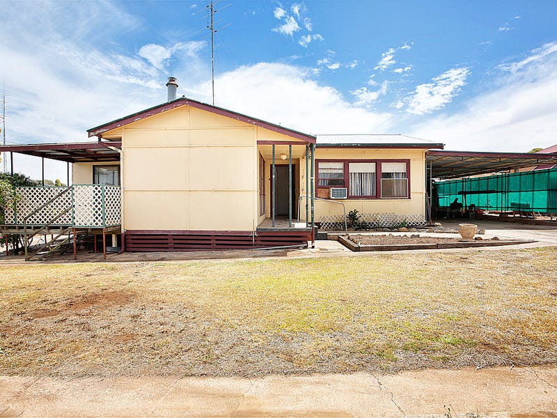 33 Commercial Street, Robertstown, SA 5381 - Property Details