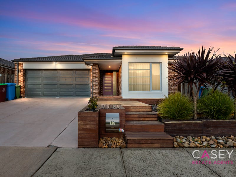 13 George Frederick Road, Cranbourne West, VIC 3977 - realestate.com.au