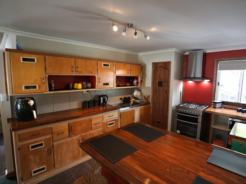 18 Main Street, Currie, Tas 7256 - House for Sale - realestate.com.au