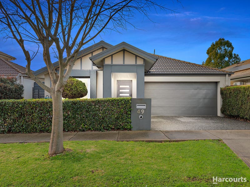 49 Meridian Circuit, Berwick, VIC 3806 - realestate.com.au