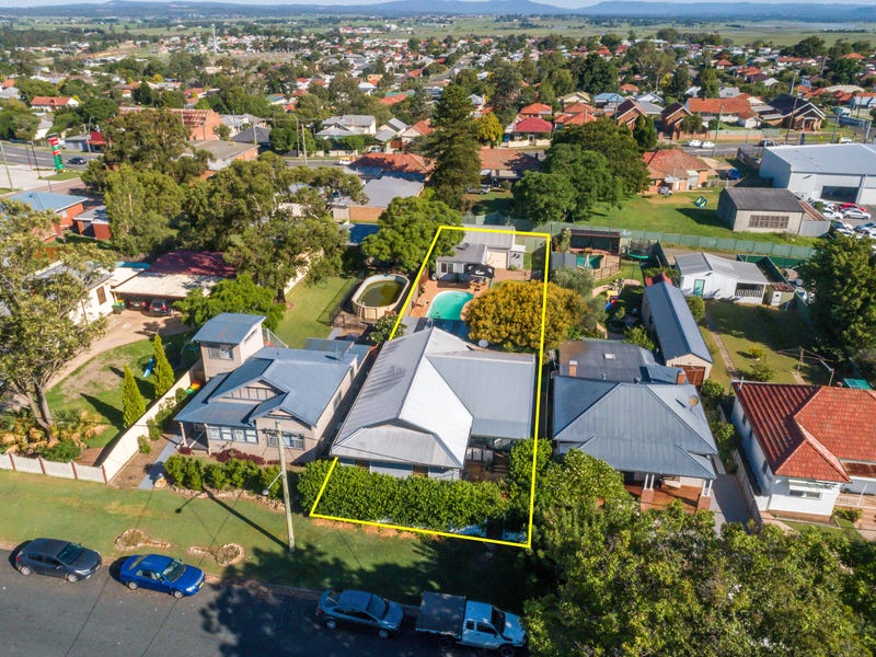 12 First Avenue, Rutherford, NSW 2320 - realestate.com.au