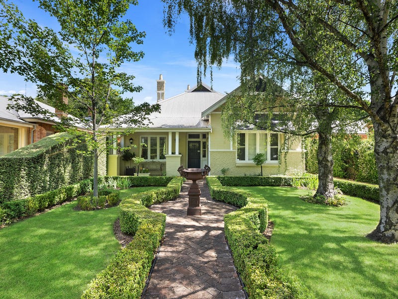 90 March Street, Orange, NSW 2800 - Property Details