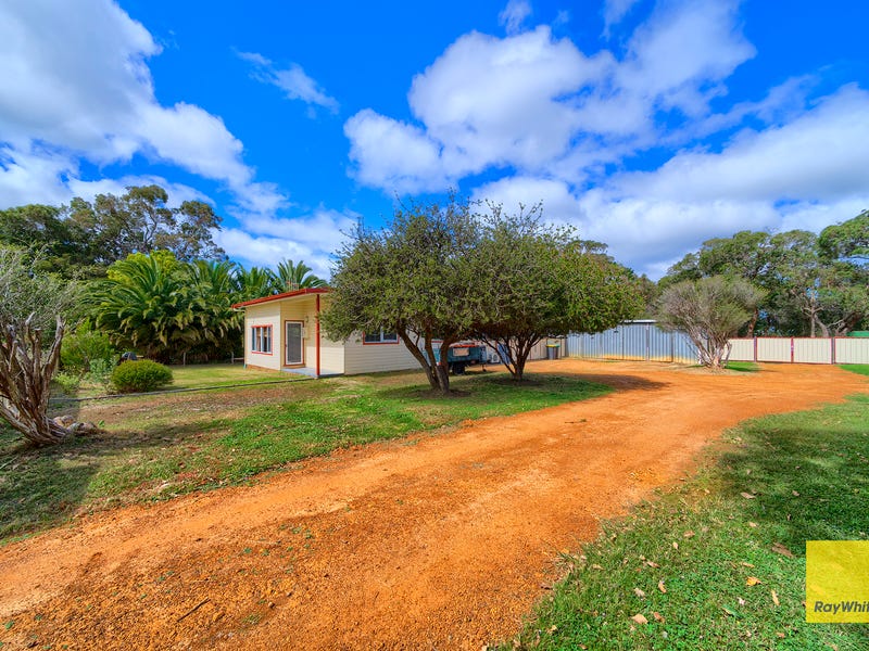 4 Helen Street, Gledhow, WA 6330 - Property Details