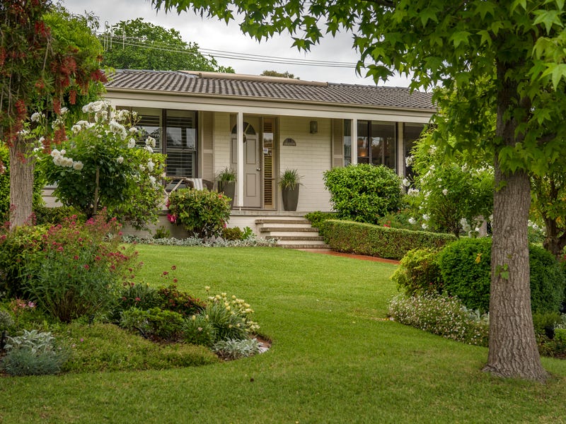 12 Bindon Place, Wanniassa, ACT 2903 - realestate.com.au