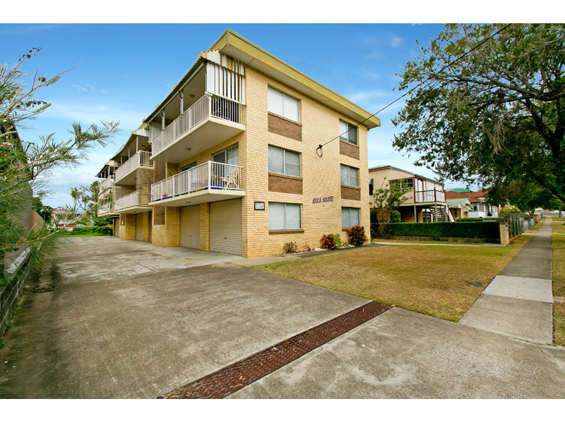 2-22 CLARA STREET, Wynnum, Qld 4178 - Property Details
