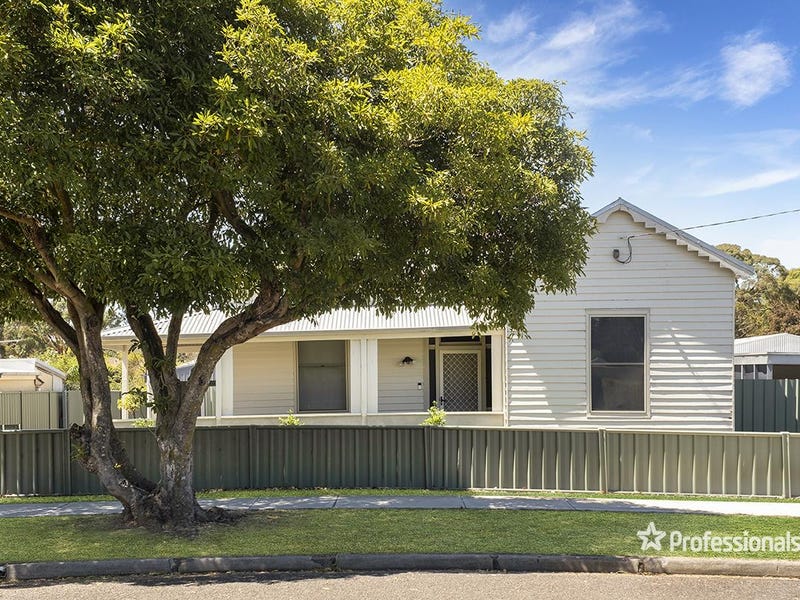 13 Bree Road, Hamilton, Vic 3300 - Property Details