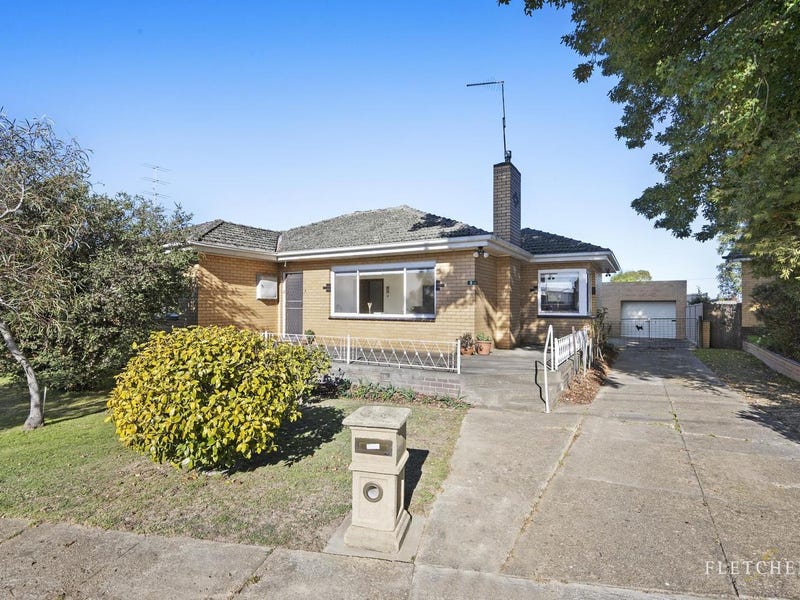 9 Harbour Drive, Sebastopol, Vic 3356 - Property Details