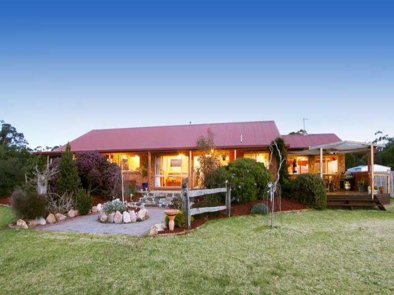 25 Old Coach Lane, Longford, VIC 3851 - realestate.com.au