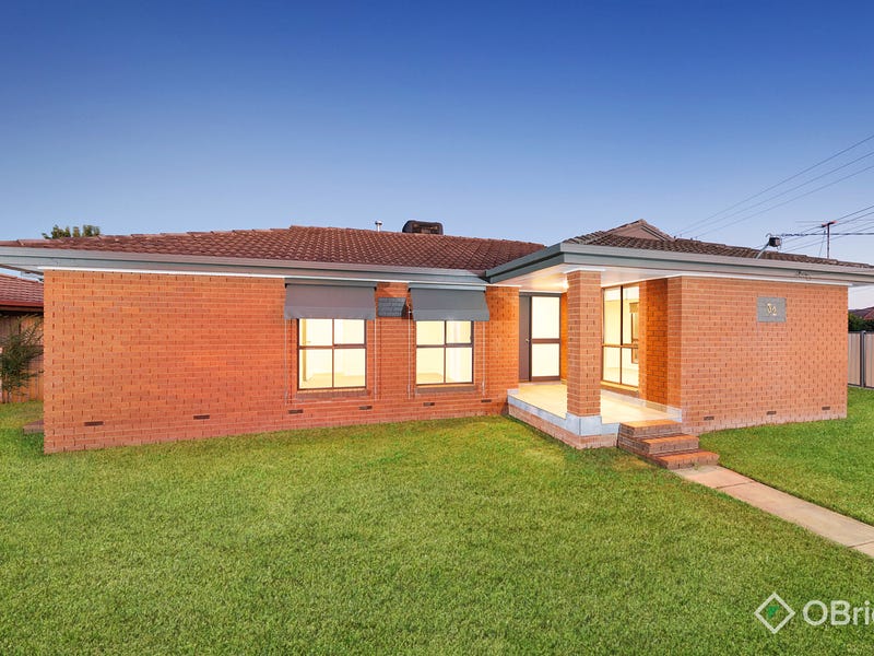 32 Mayfair Drive, West Wodonga, VIC 3690 - realestate.com.au