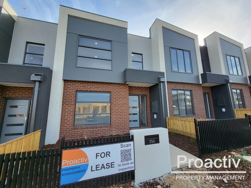 114 Carnival Boulevard, Berwick, VIC 3806 - realestate.com.au