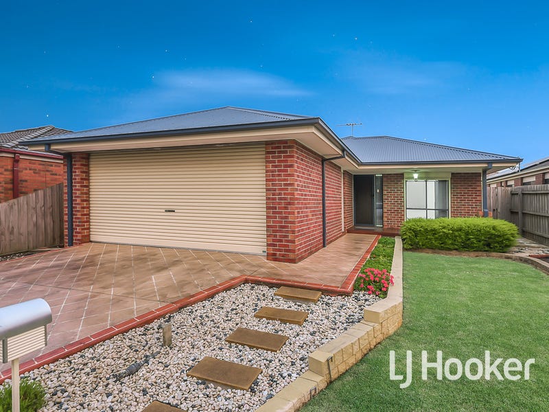 8 Venus Place, Cranbourne, Vic 3977 - Property Details