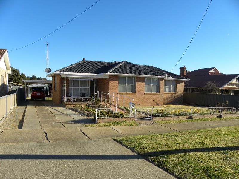 13 Baronga Street, Cowra, NSW 2794 - realestate.com.au