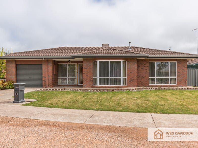 11 Selkirk Drive, Horsham, Vic 3400 - Property Details