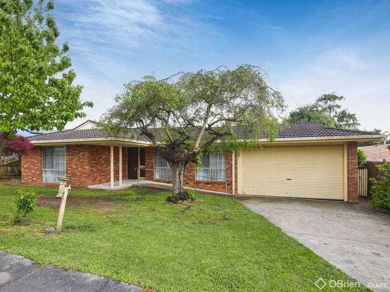 13 Neerim Street, Drouin, Vic 3818 - Property Details