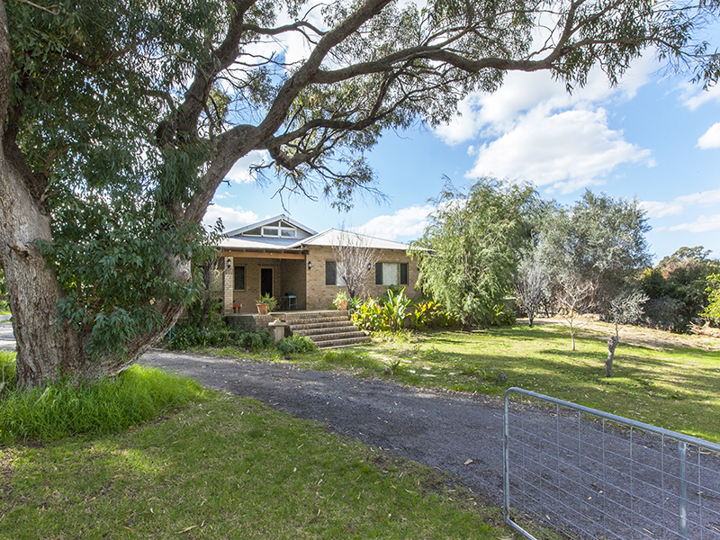 104 Fanstone Avenue, Beeliar, WA 6164 - realestate.com.au