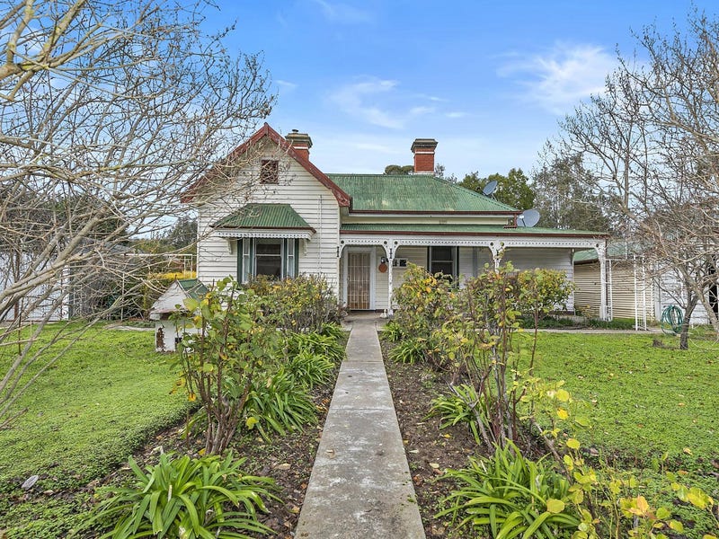 24 Degraves Street, Elmhurst, Vic 3469 - Property Details