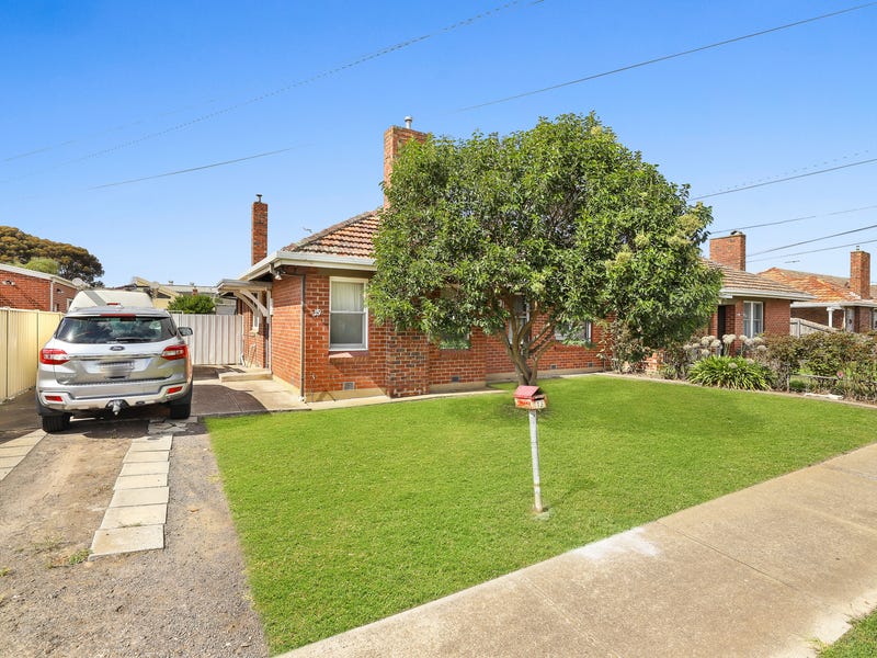 15 Dedrick Grove, Braybrook, VIC 3019 - realestate.com.au