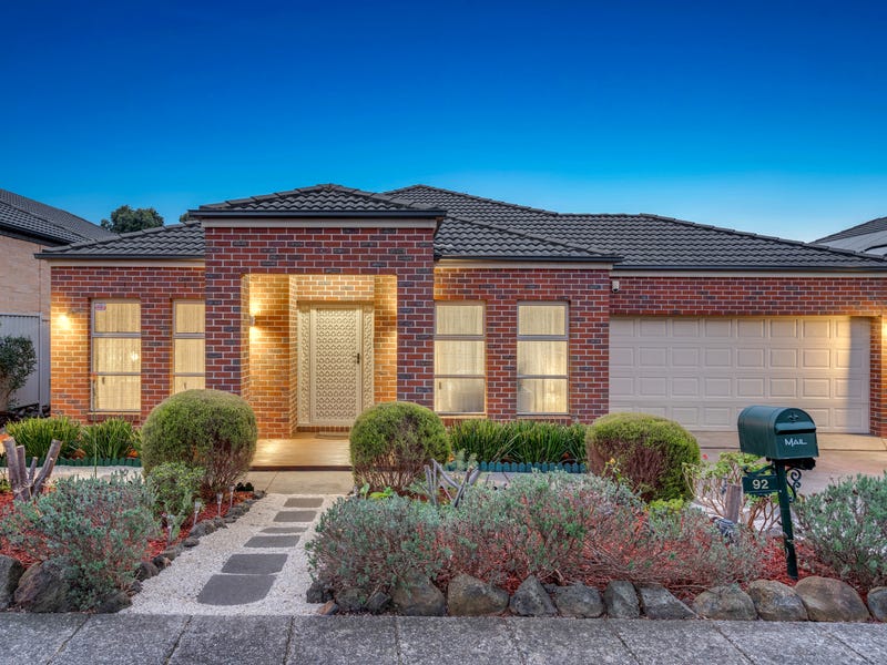 92 Golf View Drive, Craigieburn, Vic 3064 - Property Details