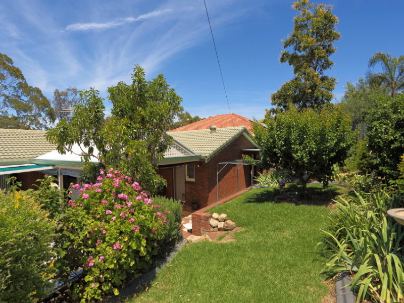 11 Higgins Street, Hackham, SA 5163 - Property Details