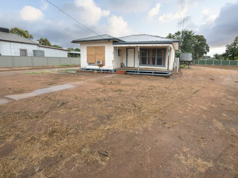 3-5 Station Street, Piangil, Vic 3597 - Property Details