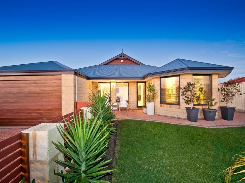 4 Chatsworth Drive, Hocking, WA 6065 - realestate.com.au