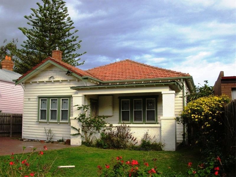 11 Moodie Street, Caulfield East, VIC 3145 - realestate.com.au