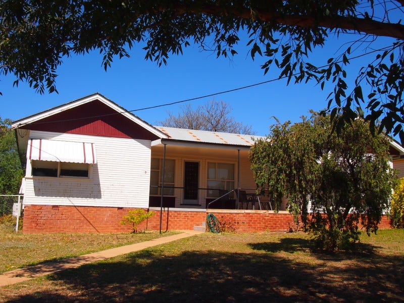 7 Turner Street, Condobolin, NSW 2877 - Property Details