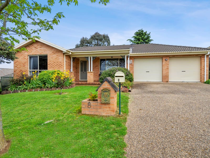 8 Endeavour Avenue, Goulburn, NSW 2580 - realestate.com.au