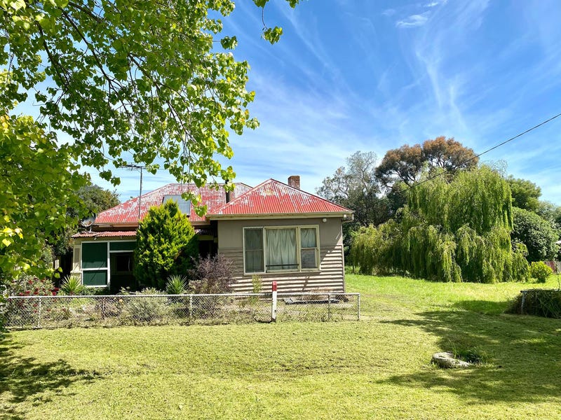 18 Hare Street, Merino, Vic 3310 - Property Details