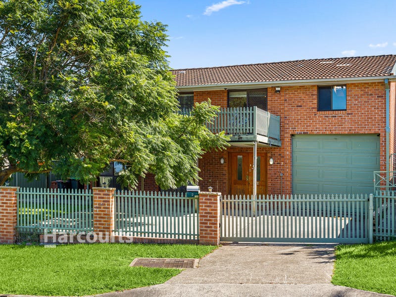 2 Overhill Road, Primbee, NSW 2502 - Property Details