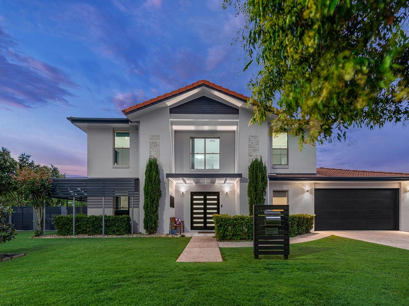 1 Ashburton Place, Wakerley, Qld 4154 - Property Details