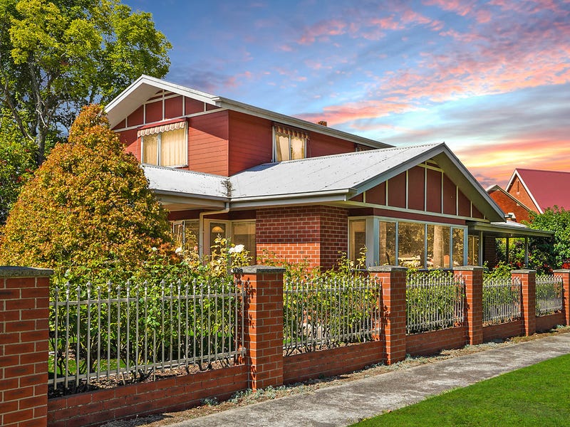 12 Alexandra Parade, Hamilton, Vic 3300 - Property Details