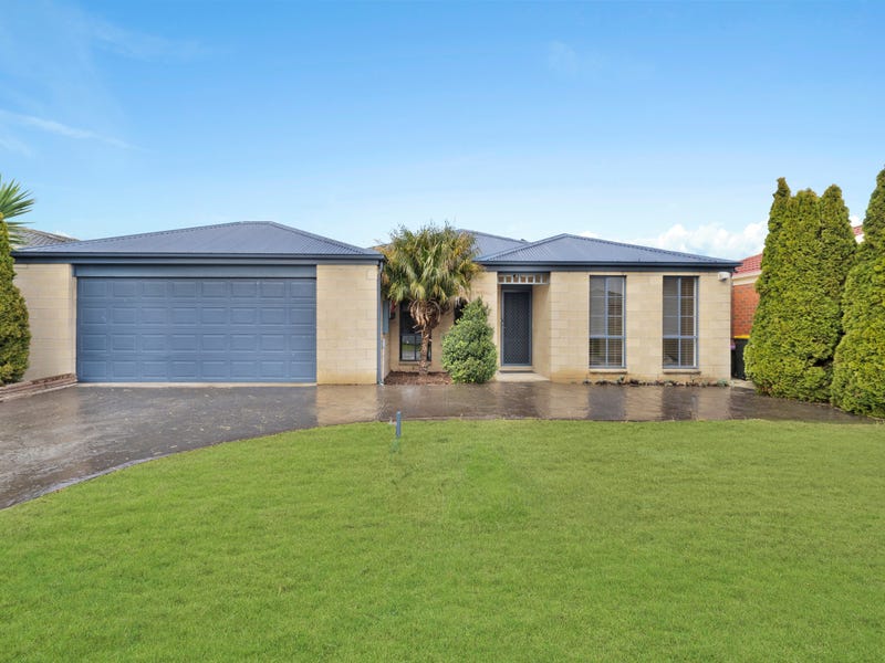 8 Halsbury Place, Skye, Vic 3977 - Property Details