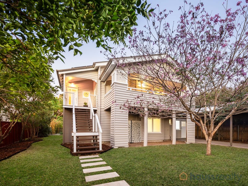 35 Addison Road, Graceville, Qld 4075 - Property Details