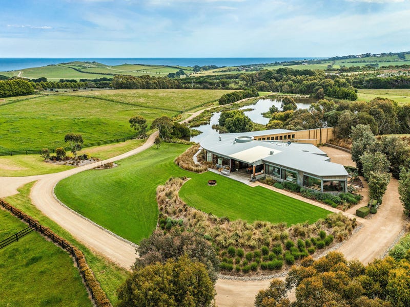 5 Bedroom Acreage for Sale in Cranbourne South, VIC 3977 (+3 locations ...