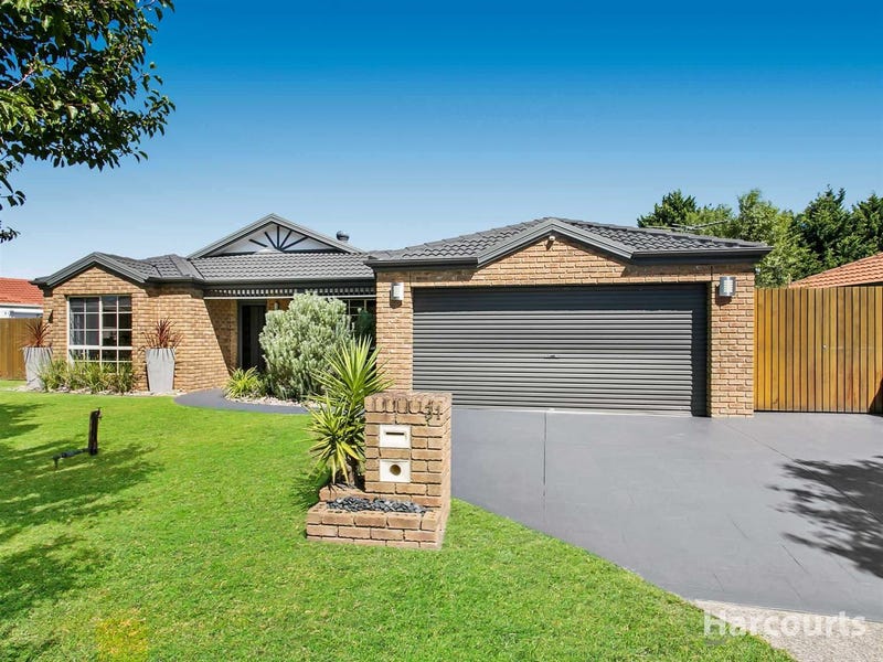 31 Scarborough Drive, Narre Warren South, VIC 3805 - realestate.com.au