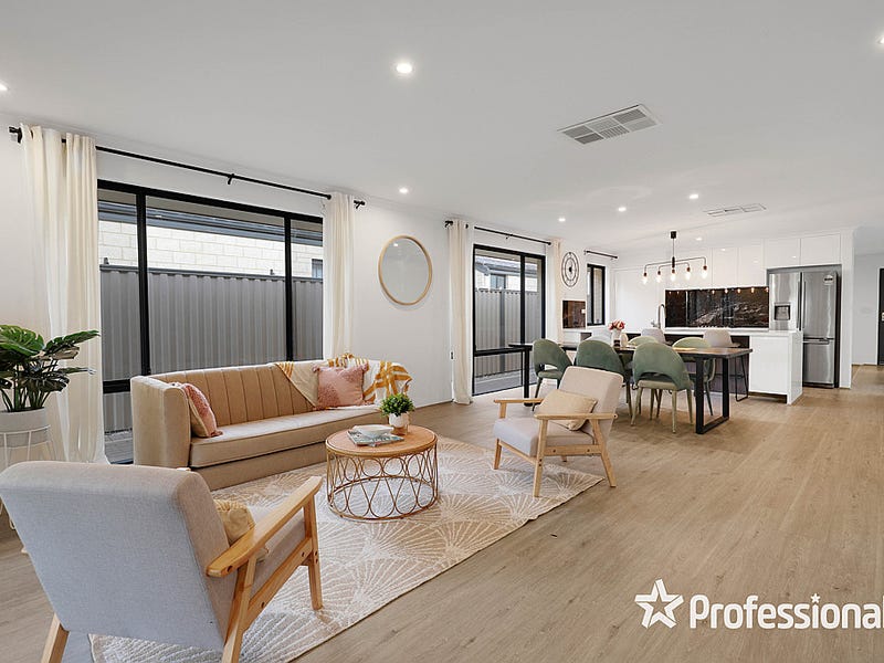 4 Montpellier Way, Piara Waters, WA 6112 - realestate.com.au