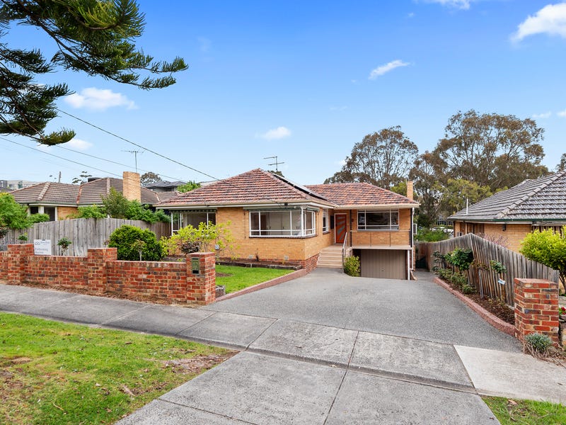10 Montgomery Place, Bulleen, Vic 3105 - Property Details
