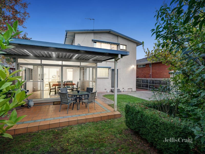 21 Montgomery Place, Bulleen, Vic 3105 - Property Details