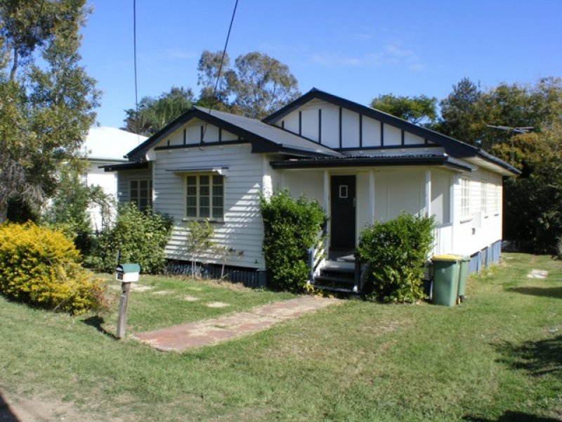 11 Green Street, Booval, Qld 4304 - Property Details