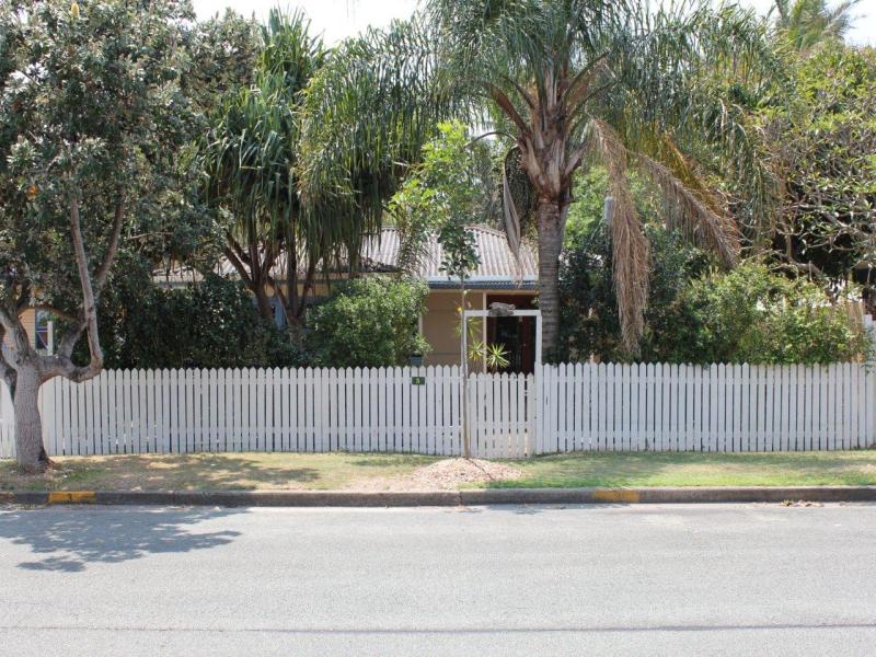 3 First Ave, Labrador, Qld 4215 - Property Details