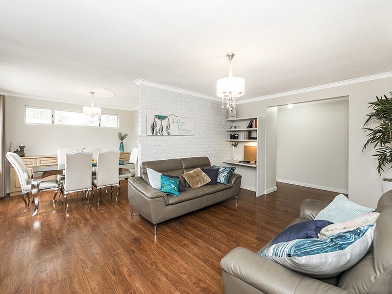 7 Guppy Road, Kalamunda, WA 6076 - realestate.com.au